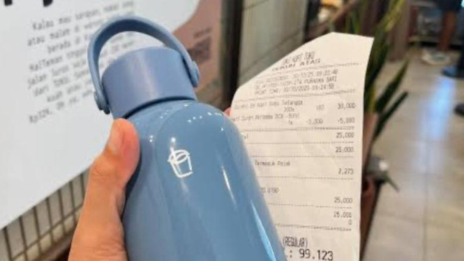 Bikin Heboh Sejagad Maya, Begini Kisah Tumbler Tuku ‘Gone’ di KRL ...