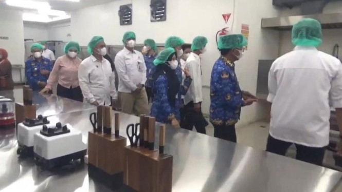 Kunjungi SPPG di Ciledug, Komisi IX DPR RI Minta Perbaikan Sirkulasi Udara