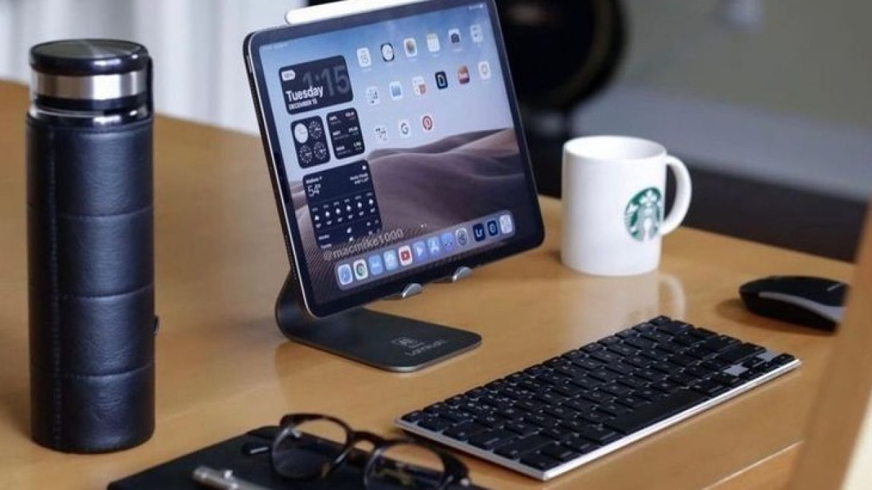 Foto Duel Tablet di 2026 : iPad Pro M4 vs Galaxy Tab S10 Plus, Mana ...