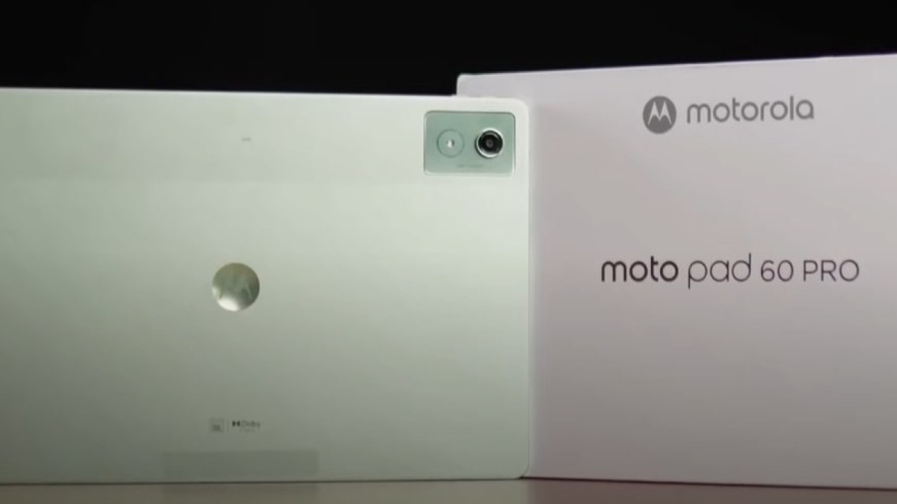 Foto Tablet Motorola Moto Pad 60 Pro Hadir dengan Spek Premium di Harga Midrange yang Menggiurkan