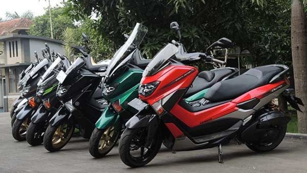 Foto Perbandingan Yamaha NMAX Gen 2 vs Gen 3, Lampu Belakang Beda Jauh!