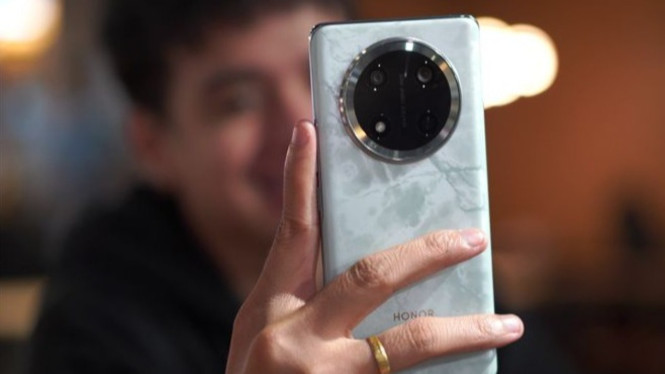 5 Smartphone RAM 12 GB Terbaik 2025, Multitasking Lancar Tanpa Lag!