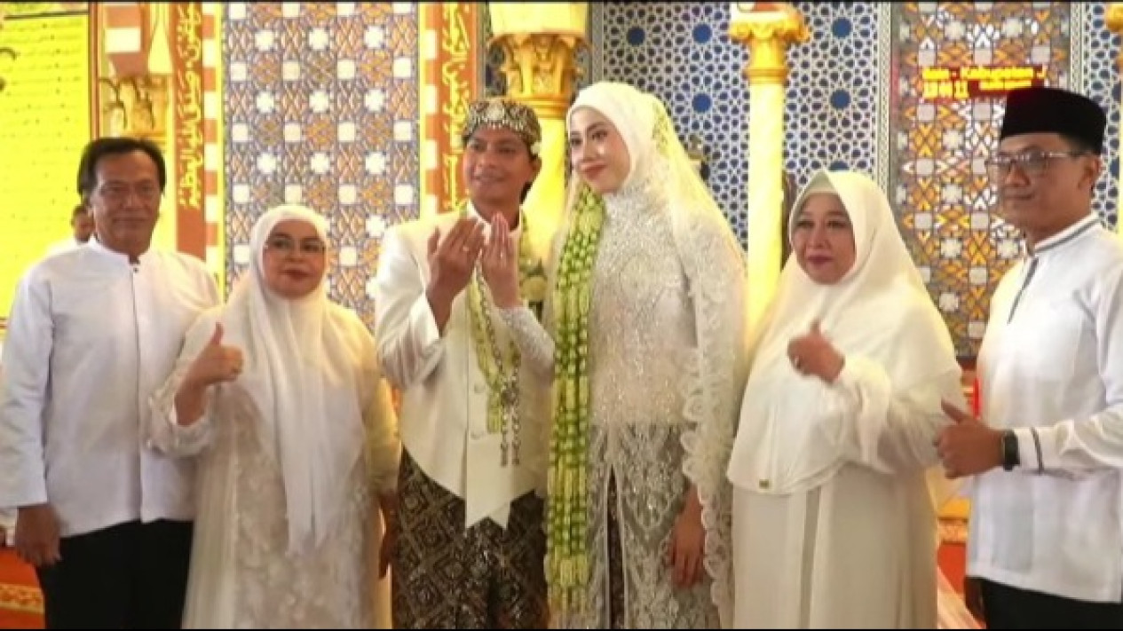 Foto Sah! Megawati Hangestri Resmi Menikah, Prosesi Penuh Haru hingga ...