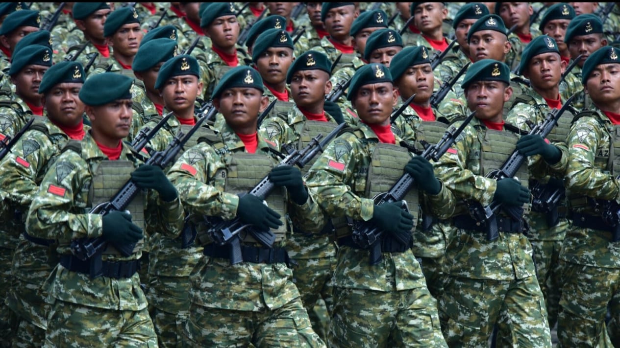 Foto HUT ke-80 TNI di Monas 2025: Parade Militer Spektakuler, Pameran ...