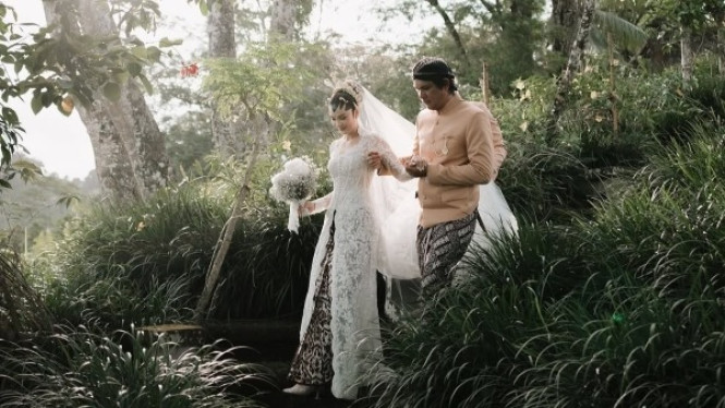 Terungkap! Spot Foto COMO yang Bikin Foto Pernikahan Luna Heboh di Bali