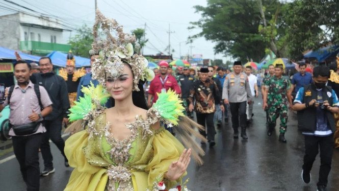 Karnaval Pesona Gondanglegi XII 2025: Malang Berkilau dengan Parade ...
