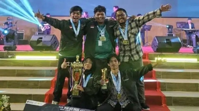 Microcar Listrik UNDIP Sabet Juara Nasional, Debut Tim Keris Diponegoro ...