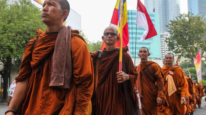 Indonesia Walk for Peace 2026, Perjalanan Suci Para Bhikkhu dari Bali ...