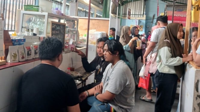 Sisi Lain Pasar Klojen Malang: Oase Estetik Tempat Nongkrong dan ...