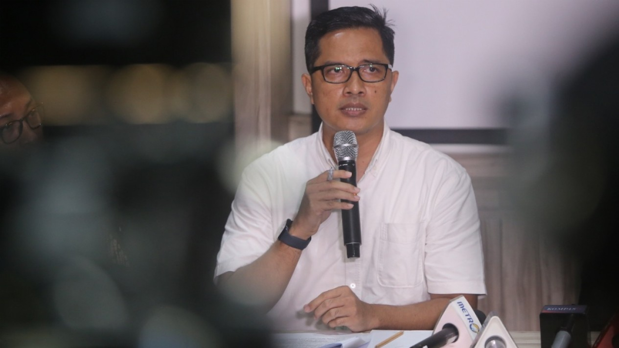 Eks Jubir KPK Febri Diansyah Jadi Pengacara Istri Sambo - Vlix.id Eks Jubir KPK Febri Diansyah Jadi Pengacara Istri Sambo - Vlix.id