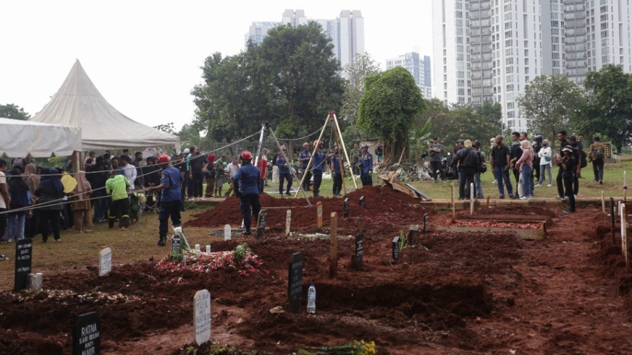 Pemakaman Muhammad Fajri Pria Obesitas 300 Kg - Vlix.id