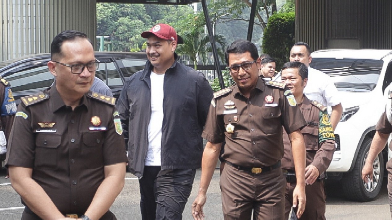 Menpora Dito Ariotedjo Diperiksa Kejagung Soal BTS - Vlix.id