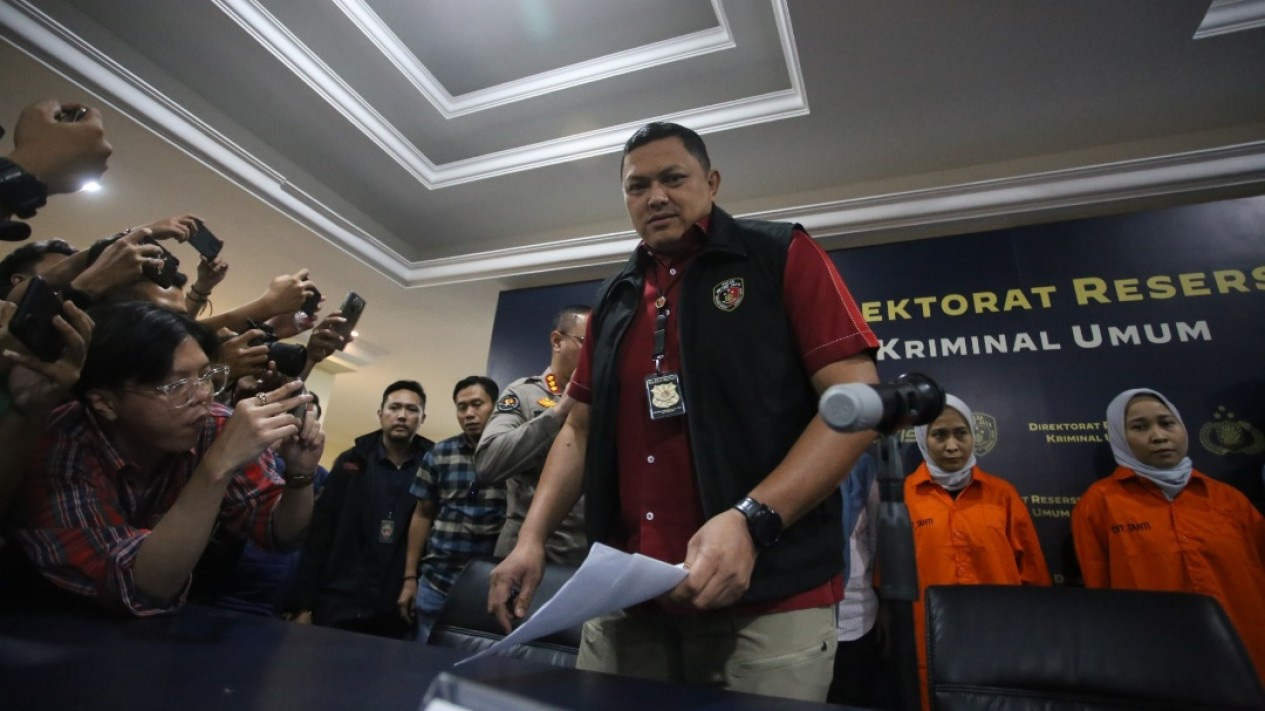 Rihana-Rihani Ditangkap Polisi Kasus Penipuan Iphone - Vlix.id