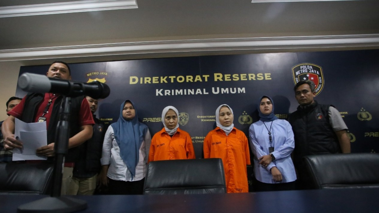 Rihana-Rihani Ditangkap Polisi Kasus Penipuan Iphone - Vlix.id