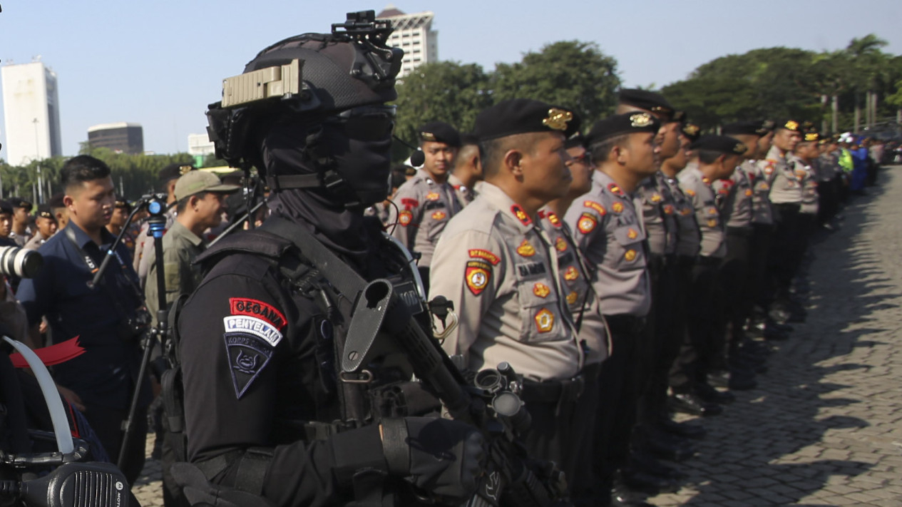 Apel Gelar Pasukan Operasi Mantap Brata 2023-2024 - Vlix.id Apel Gelar Pasukan Operasi Mantap Brata 2023-2024 - Vlix.id