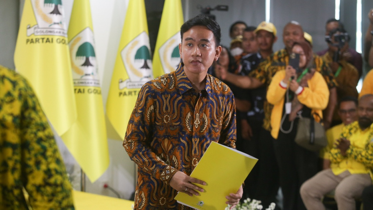 Partai Golkar Dukung Gibran Jadi Cawapres Prabowo Subianto - Vlix.id