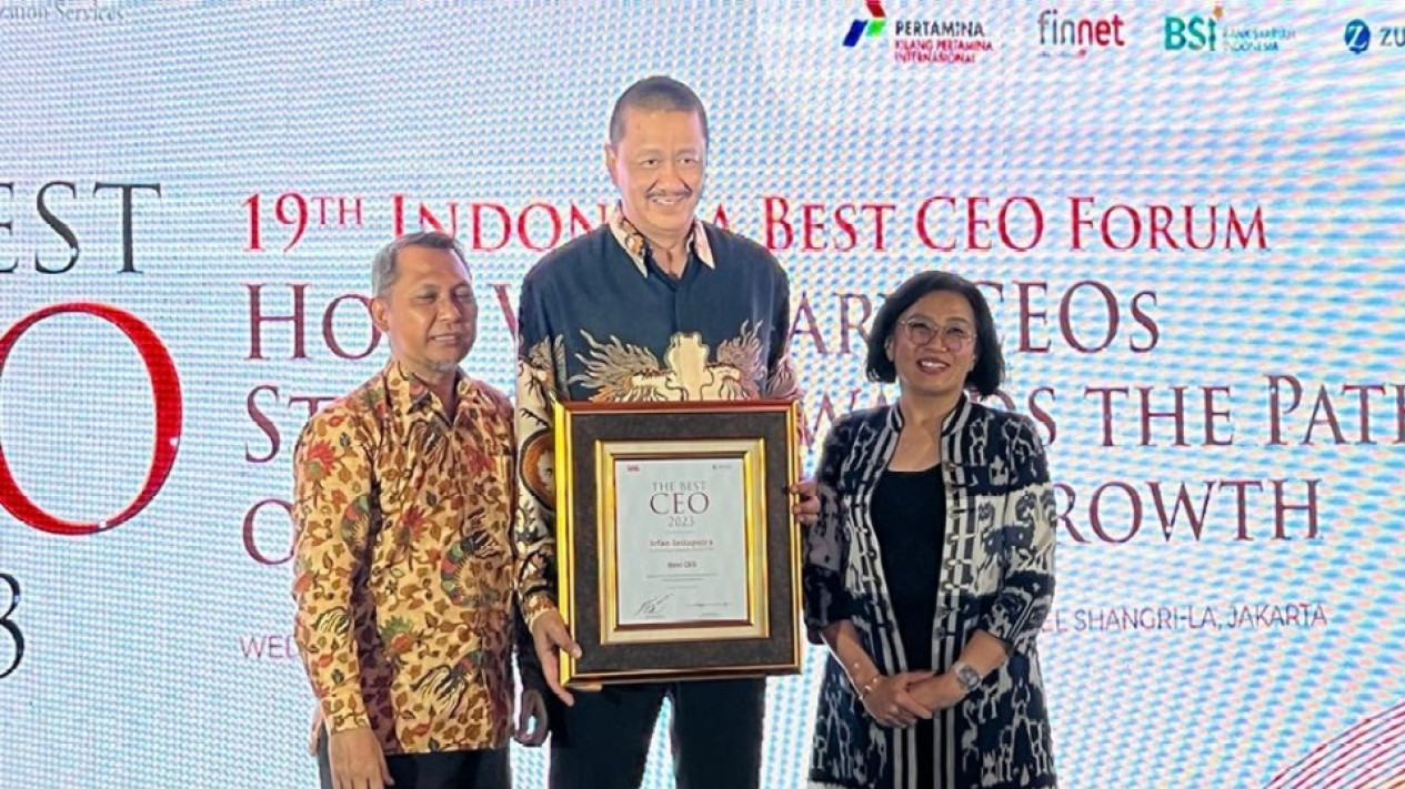 Gelaran The Best CEO 2023 - Vlix.id