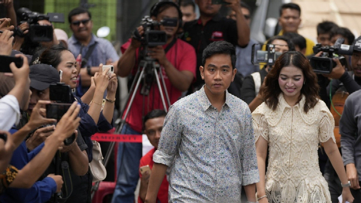 Gibran Rakabuming Raka Nyoblos Pemilu 2024 di Solo - Vlix.id