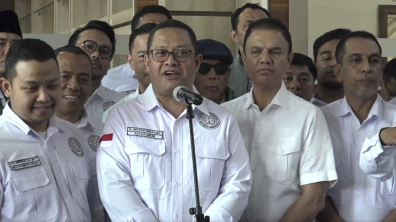 Tim Hukum AMIN Ajukan Gugatan Pembatalan Hasil KPU ke MK - Vlix.id