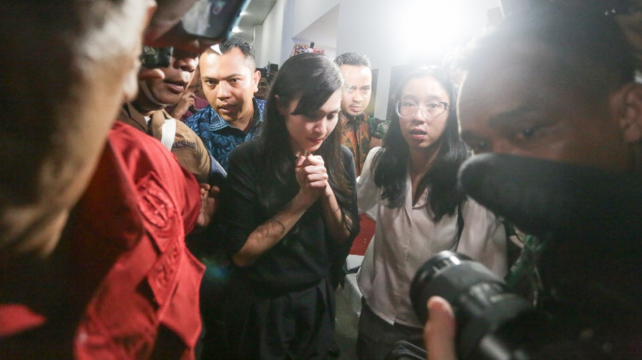 Pemeriksaan Sandra Dewi di Kejagung - Vlix.id Pemeriksaan Sandra Dewi di Kejagung - Vlix.id