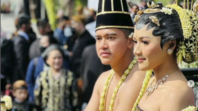 Prosesi Kirab Pernikahan Kaesang-Erina - Vlix.id