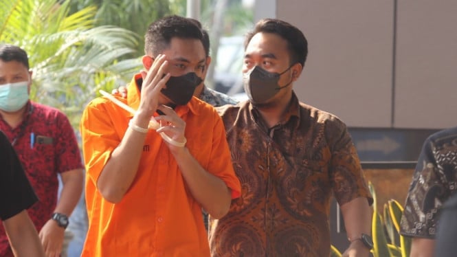 Penampakan Mario Dandy dan Shane Tiba di Kejaksaan Jaksel - Vlix.id