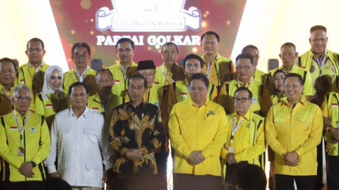 Perayaan HUT Partai Golkar ke-59 - Vlix.id Perayaan HUT Partai Golkar ke-59 - Vlix.id