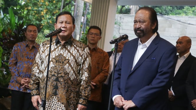 Pertemuan Prabowo Subianto dengan Surya Paloh Nasdem - Vlix.id Pertemuan Prabowo Subianto dengan Surya Paloh Nasdem - Vlix.id